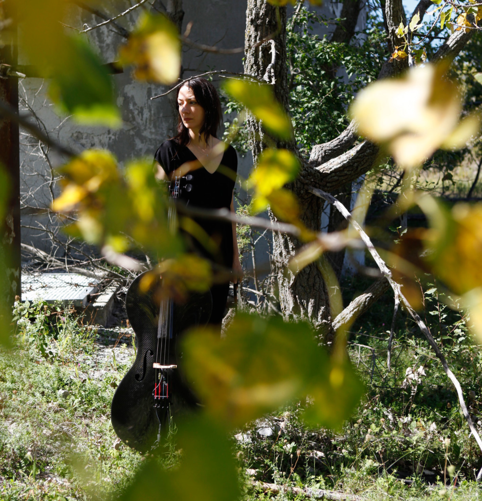 stream these :: Julia Kent + Operator Music Band + Video Daughters ...